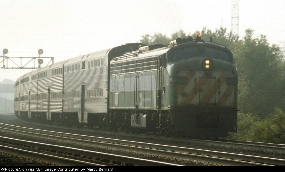 BN 9914 (CB&Q 9989B) With Bounce In at ~7:35 a.m. (1 of 3)